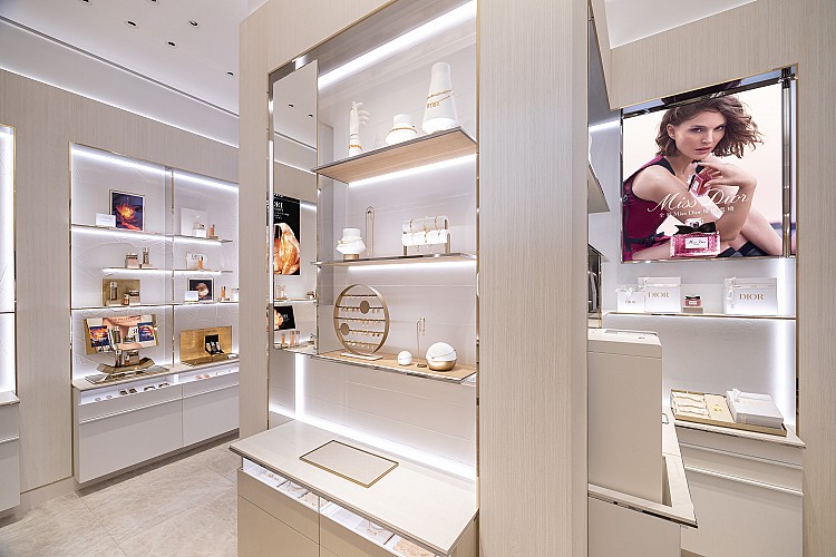 Dior101旗艦店10年大改裝！推頂級SPA、香氛世家、彩妝訂製等獨家限定服務 | Bella.tw儂儂