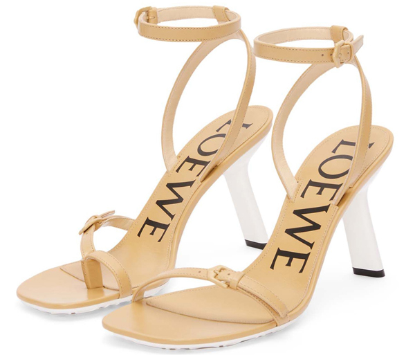 2024「Pantone 柔和桃」8款精品鞋推薦！Gucci水晶華麗點綴、香奈兒撞色最經典、BV鞋跟好特別！ | Bella.tw儂儂