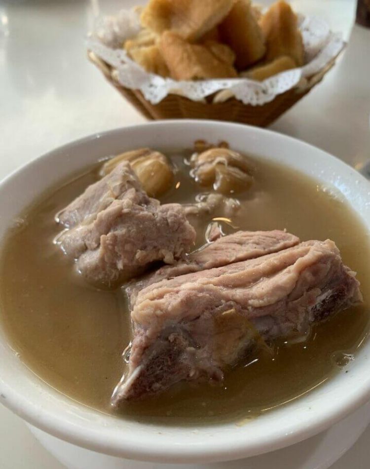 精選 4 間新加坡肉骨茶推薦！知名肉骨茶店家的差異在哪？在地人最愛的隱藏店家原來是它 | Bella.tw儂儂