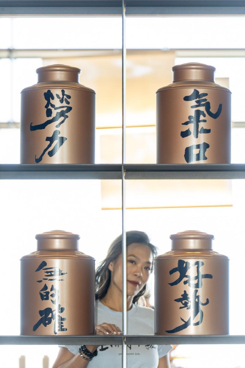 專訪｜鄒時擎《左撇子女孩》代表台灣出征奧斯卡：用20年找回左手的反骨之路 | Bella.tw儂儂