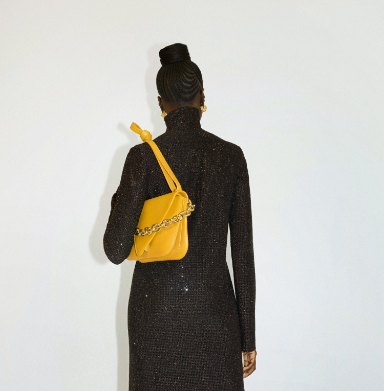 BV雲朵包之後推薦這10款！“BV綠” 持續夯，2021下半年持續搶攻你的心 | Bella.tw儂儂