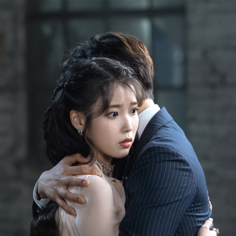 IU戀愛密技大公開！如何確認對方有好感？從這5個小細節可見真章 | Bella.tw儂儂