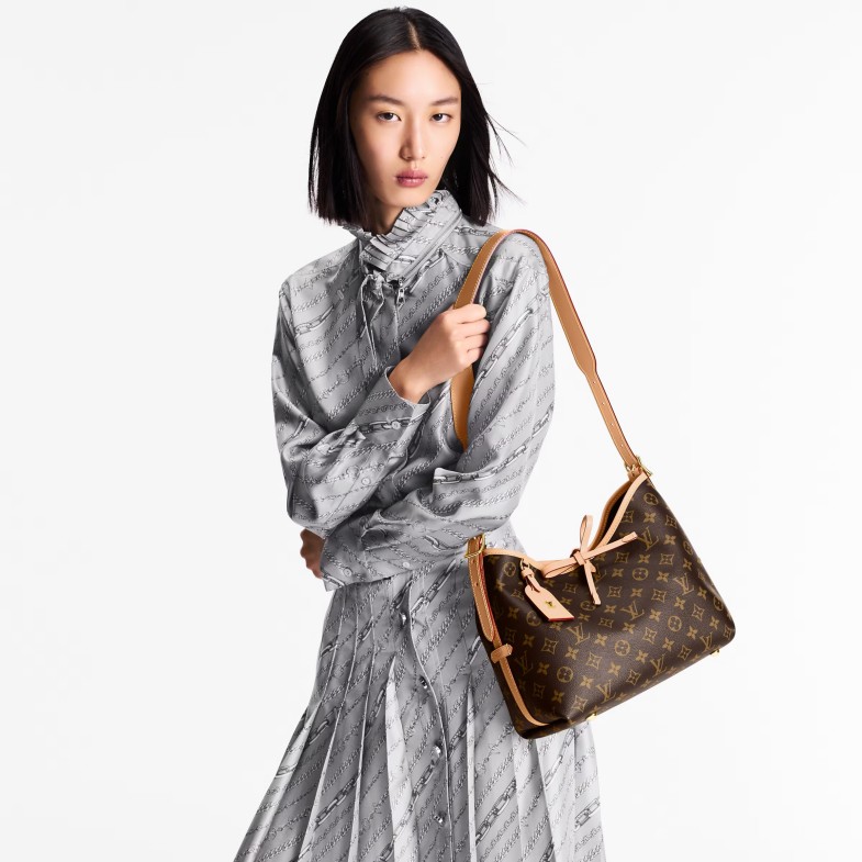 LV第一款包怎麼買？「CarryAll」成女孩首選！大尺寸人氣直逼Neverfull | Bella.tw儂儂