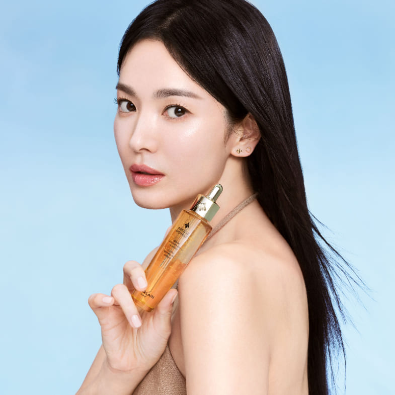 【美週Buy一下】2025換季專櫃5大美妝新品！Dior、YSL 皮革氣墊時髦設計，嬌蘭平衡油4度升級更天然 | Bella.tw儂儂